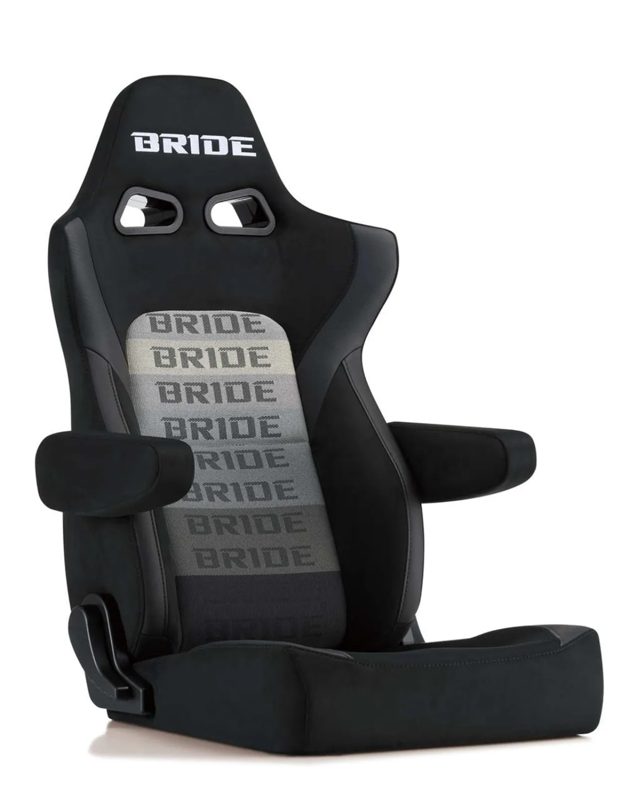 ドライバーズシート・傑作プロデュースの舞台裏【カーグッズオブザイヤーSPL】BRIDE ERGOSTER | カー用品 | カーライフ・カー用品サイトMOBILA（モビラ）