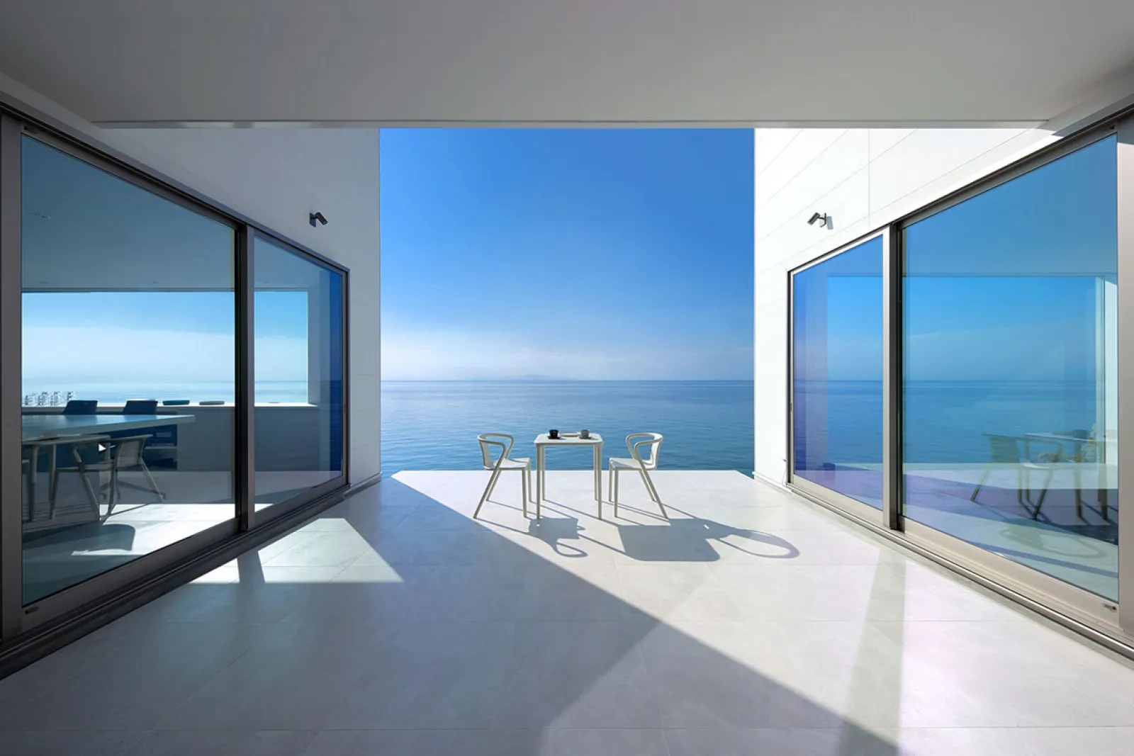 淡路島西海岸に、全ての空間から瀬戸内海を一望できるリゾートヴィラ「S.CORRIDOR」10/15開業 | ドライブ・旅行 | カーライフ ...