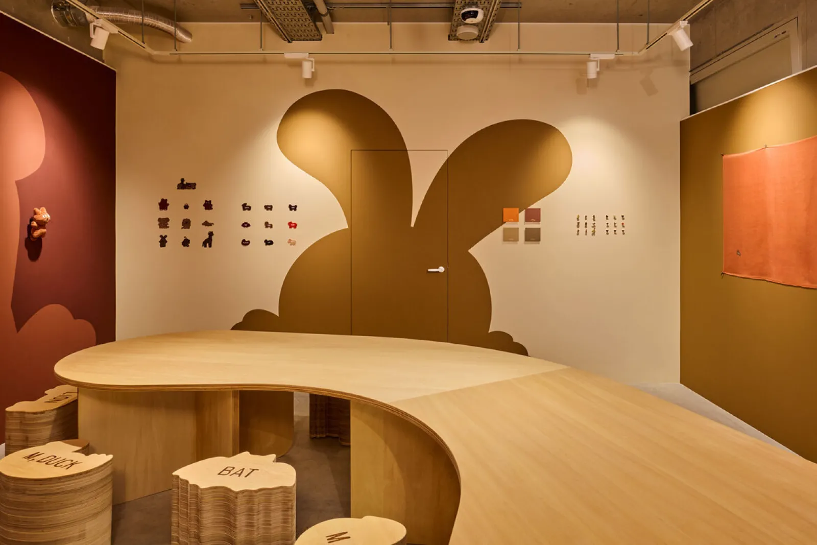 大人の“たべっ子どうぶつ”に出会える！東京・表参道に期間限定カフェ「たべっ子どうぶつMEETS」オープン | ドライブ・旅行 | カーライフ ...