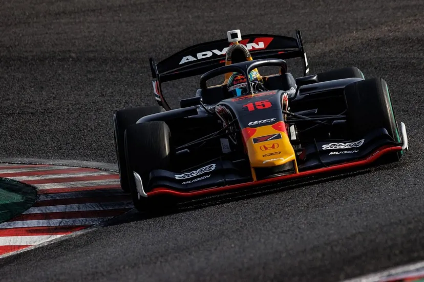 130Rのフェンス乗り越えデグナー手前に落下。戦慄のクラッシュから無事生還した笹原右京が当時を振り返る「病院の方も驚いていました ...