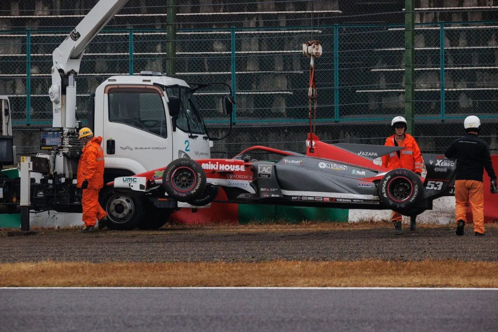 Juju、プルシェールといったSFルーキーが雨の鈴鹿で続々スピン。その一因を岩佐歩夢が考察「エンジンレスポンスが良いのがトリッキー」 | モータースポーツ | カーライフ・カー用品サイト ...