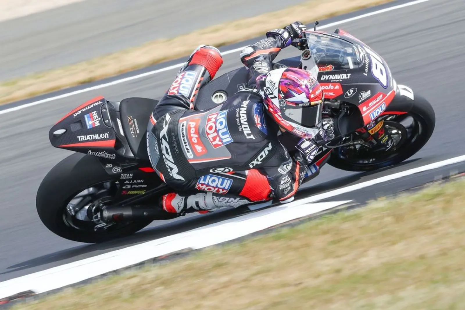 Moto2イギリス決勝｜最終コーナーまで続く大攻防、セナ・アジアスがごっつぁん初勝利！ PPカネット失意4位 | モータースポーツ | カー ...